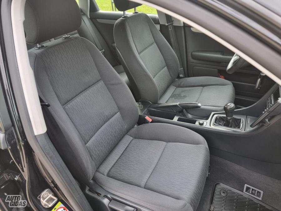 Melns Audi A4 2006 Alīta, ar dzinēja tilpumu 2.00 L un nobraukumu 272 tūkst. km par 2870 €, foto 12 vietnē AUTOMOTO.COM.LV