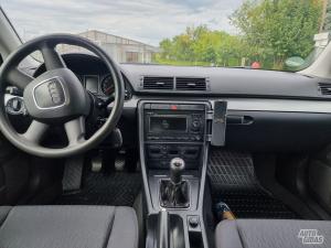 Melns Audi A4 2006 Alīta, ar dzinēja tilpumu 2.00 L un nobraukumu 272 tūkst. km par 2870 €, foto 13 vietnē AUTOMOTO.COM.LV