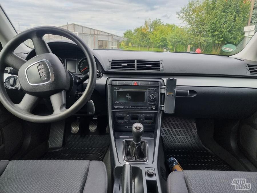Melns Audi A4 2006 Alīta, ar dzinēja tilpumu 2.00 L un nobraukumu 272 tūkst. km par 2870 €, foto 13 vietnē AUTOMOTO.COM.LV