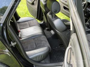 Black Audi A4 2006 in Jelgava, with an engine capacity of 3.00 L and mileage of 292 thousand km for 3299 €, photo 15 on AUTOMOTO.COM.LV