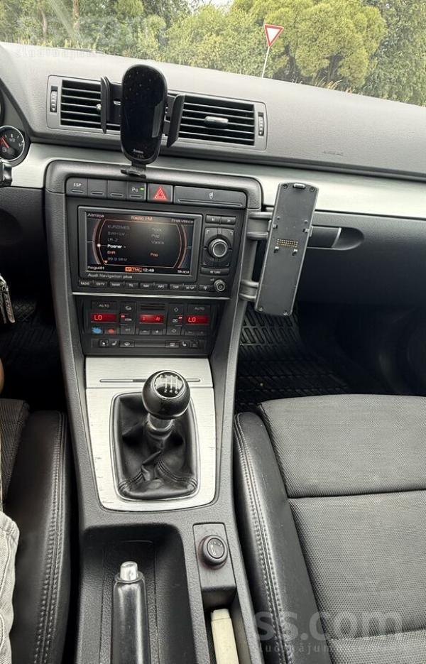 Melns Audi A4 2006 Talsi, ar dzinēja tilpumu 2.70 L un nobraukumu 491 tūkst. km par 2200 €, foto 8 vietnē AUTOMOTO.COM.LV