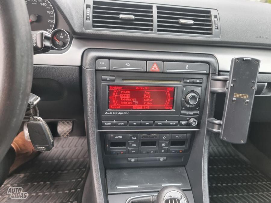 Black Audi A4 2006 in Alytus, with an engine capacity of 2.00 L and mileage of 272 thousand km for 2870 €, photo 15 on AUTOMOTO.COM.LV