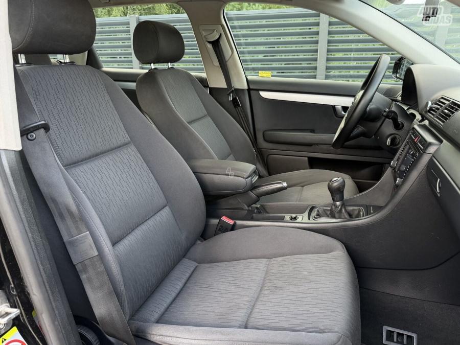 Melns Audi A4 2006 Viļņa, ar dzinēja tilpumu 2.00 L un nobraukumu 340 tūkst. km par 2350 €, foto 14 vietnē AUTOMOTO.COM.LV