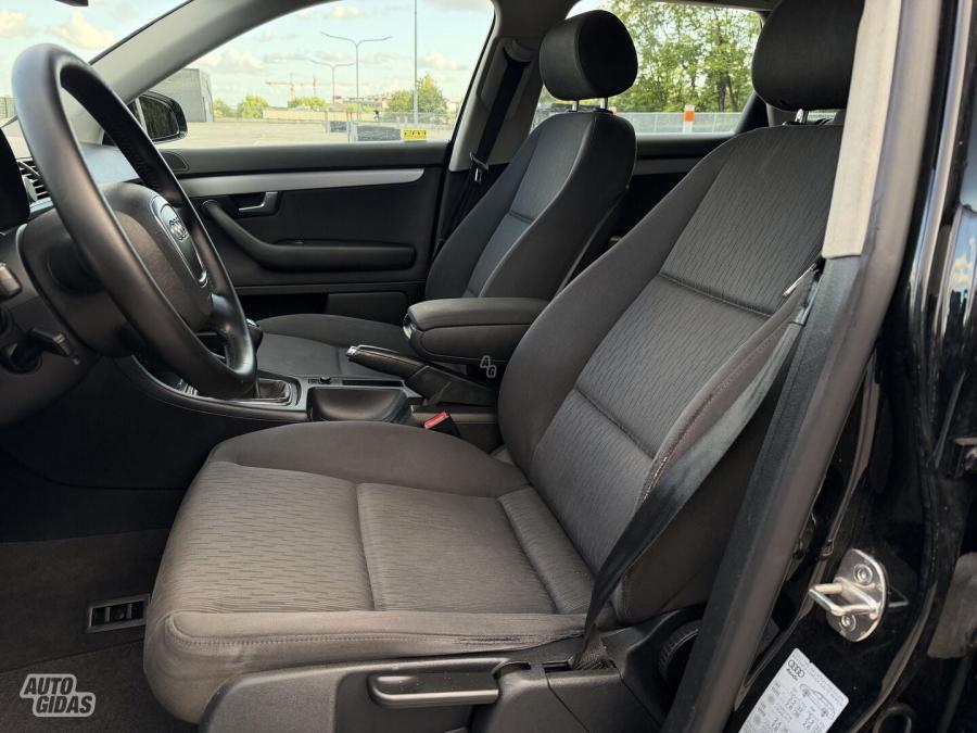 Melns Audi A4 2006 Viļņa, ar dzinēja tilpumu 2.00 L un nobraukumu 340 tūkst. km par 2350 €, foto 16 vietnē AUTOMOTO.COM.LV