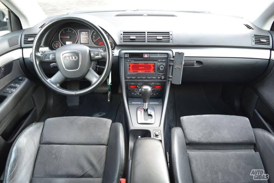 Black Audi A4 2006 in Vilnius, with an engine capacity of 2.00 L and mileage of 293 thousand km for 2750 €, photo 12 on AUTOMOTO.COM.LV