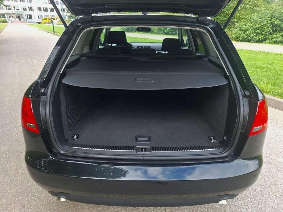 Black Audi A4 2006 in Jonava, with an engine capacity of 1.99 L and mileage of 310 thousand km for 2850 €, photo 12 on AUTOMOTO.COM.LV
