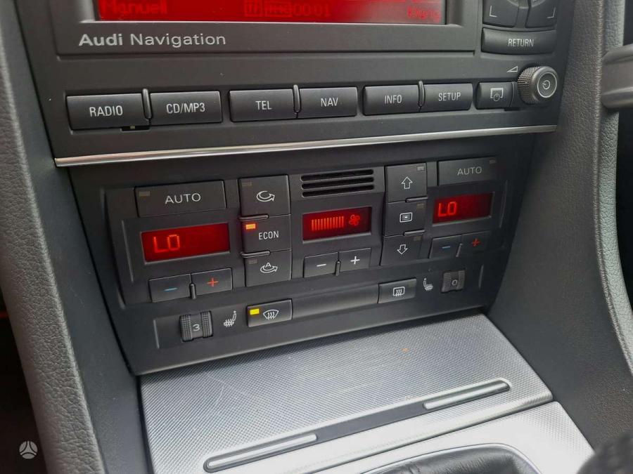 Black Audi A4 2006 in Jonava, with an engine capacity of 1.99 L and mileage of 310 thousand km for 2850 €, photo 19 on AUTOMOTO.COM.LV