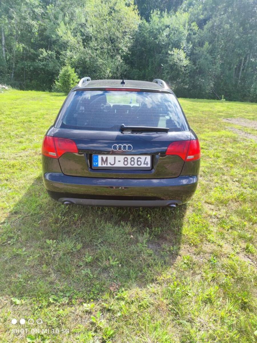 Black Audi A4 2006 in Riga, with an engine capacity of 2.70 L and mileage of 387 thousand km for 2400 €, photo 6 on AUTOMOTO.COM.LV