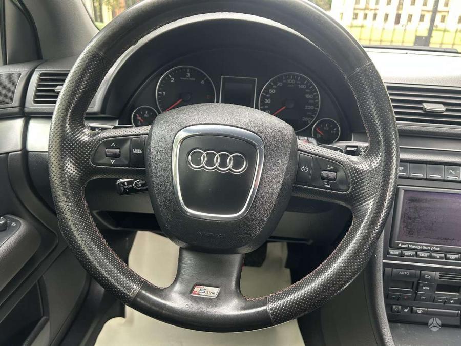 Melns Audi A4 2006 Vilkaviškis, ar dzinēja tilpumu 1.99 L un nobraukumu 243 tūkst. km par 3350 €, foto 10 vietnē AUTOMOTO.COM.LV
