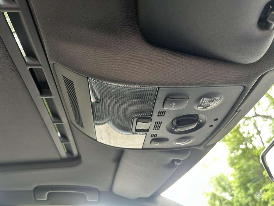 Melns Audi A4 2006 Vilkaviškis, ar dzinēja tilpumu 1.99 L un nobraukumu 243 tūkst. km par 3350 €, foto 15 vietnē AUTOMOTO.COM.LV