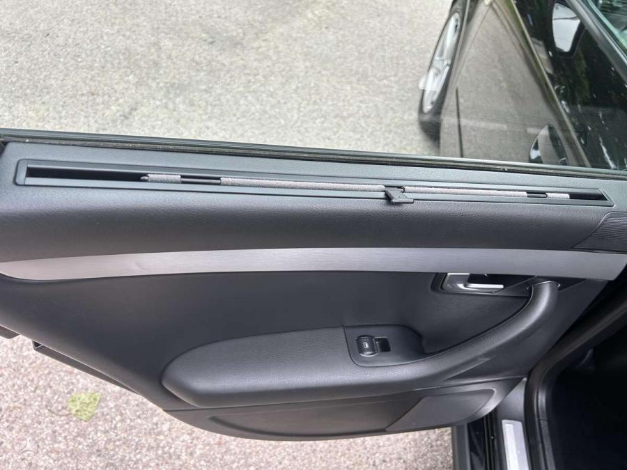Melns Audi A4 2006 Vilkaviškis, ar dzinēja tilpumu 1.99 L un nobraukumu 243 tūkst. km par 3350 €, foto 21 vietnē AUTOMOTO.COM.LV