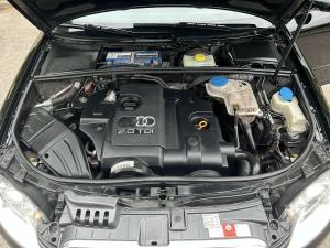 Melns Audi A4 2006 Vilkaviškis, ar dzinēja tilpumu 1.99 L un nobraukumu 243 tūkst. km par 3350 €, foto 31 vietnē AUTOMOTO.COM.LV
