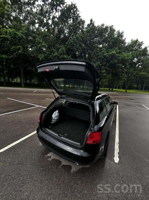 Melns Audi A4 2006 Alūksne, ar dzinēja tilpumu 2.70 L un nobraukumu 298 tūkst. km par 3200 €, foto 10 vietnē AUTOMOTO.COM.LV