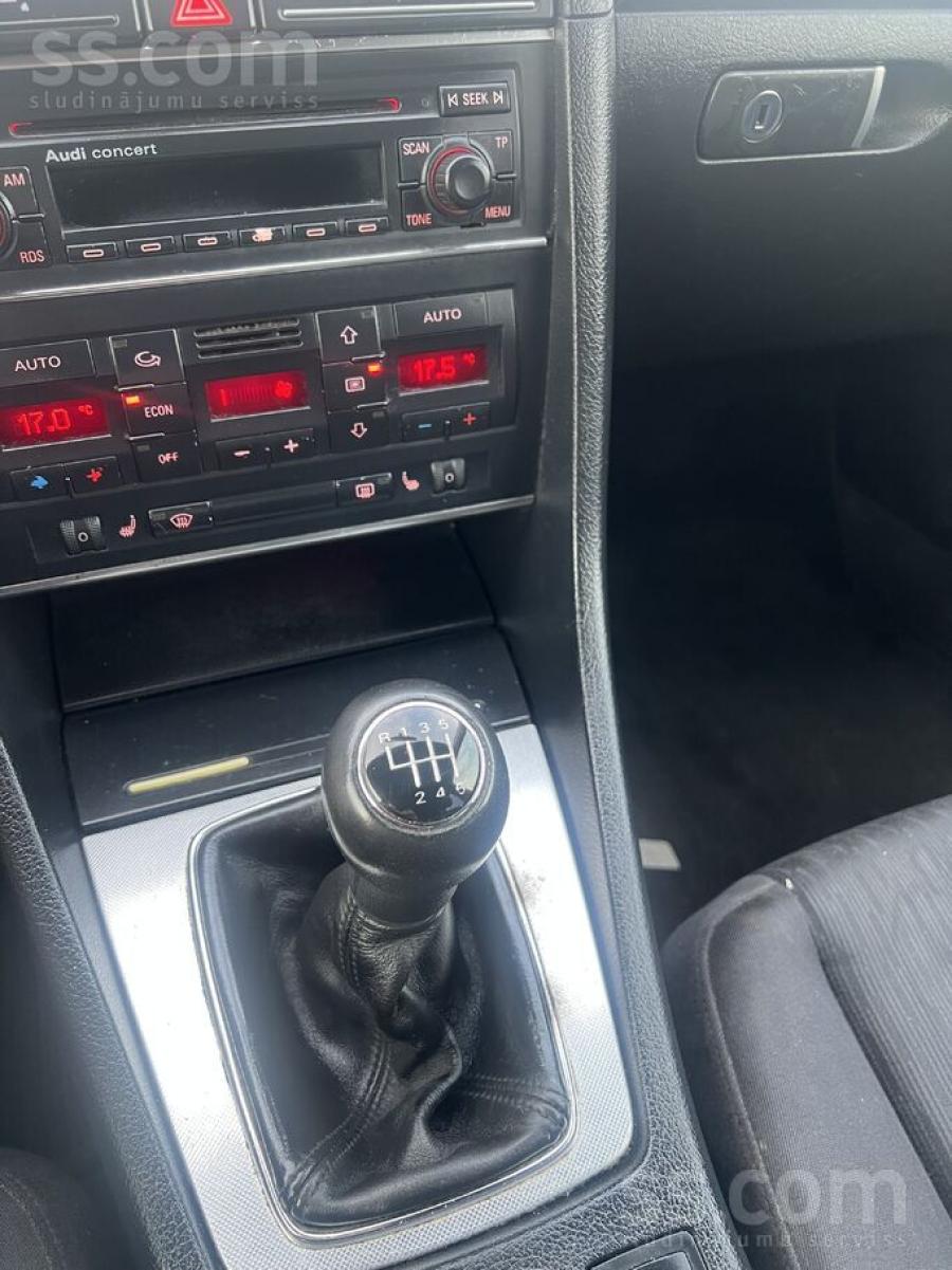 Black Audi A4 2006 in Aizkraukle, with an engine capacity of 2.00 L and mileage of 294 thousand km for 2500 €, photo 4 on AUTOMOTO.COM.LV