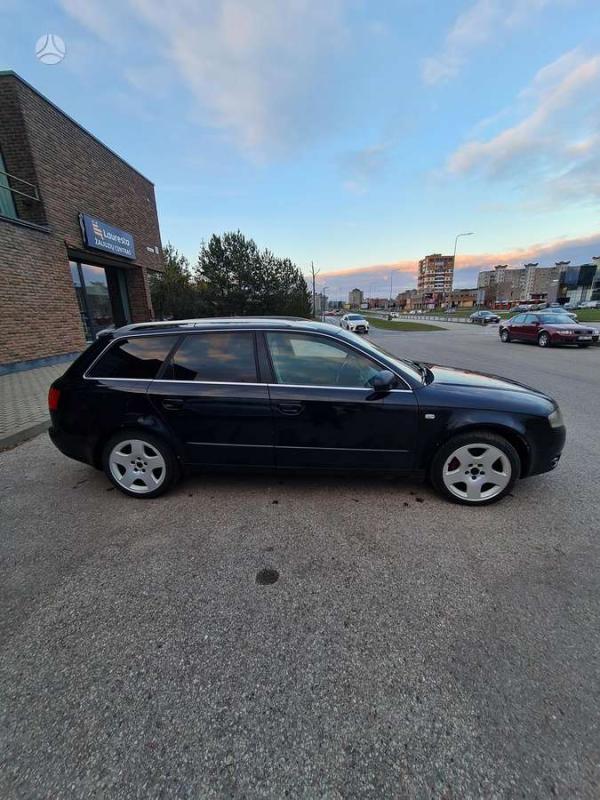 Audi A4 2006 in Kaunas on AUTOMOTO.COM.LV Black Audi A4 2006 in Kaunas, with an engine capacity of 1.99 L and mileage of 405 thousand km for 1600 €, photo 8 on AUTOMOTO.COM.LV