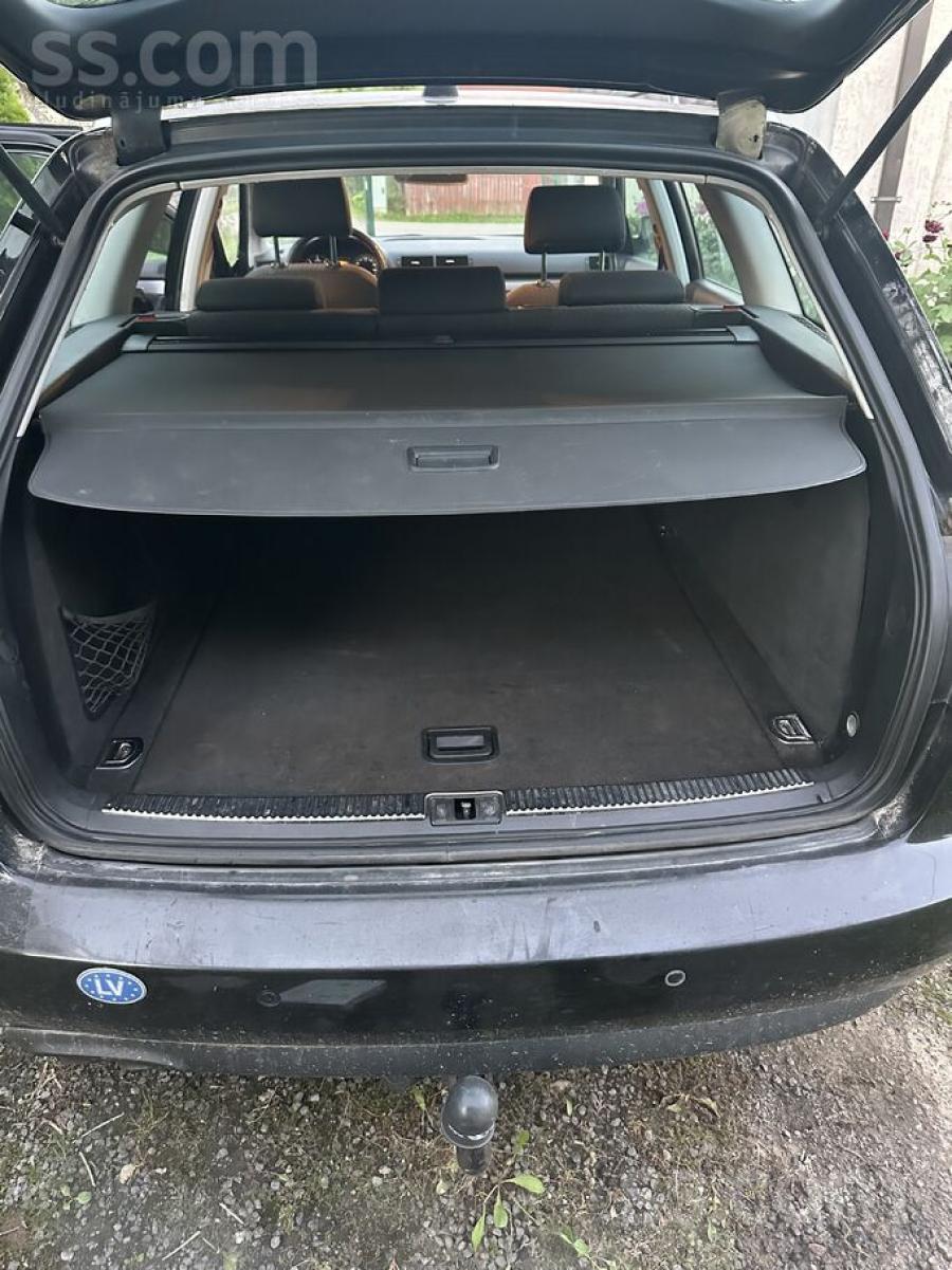 Black Audi A4 2006 in Gulbene, with an engine capacity of 2.00 L and mileage of 352 thousand km for 1950 €, photo 8 on AUTOMOTO.COM.LV