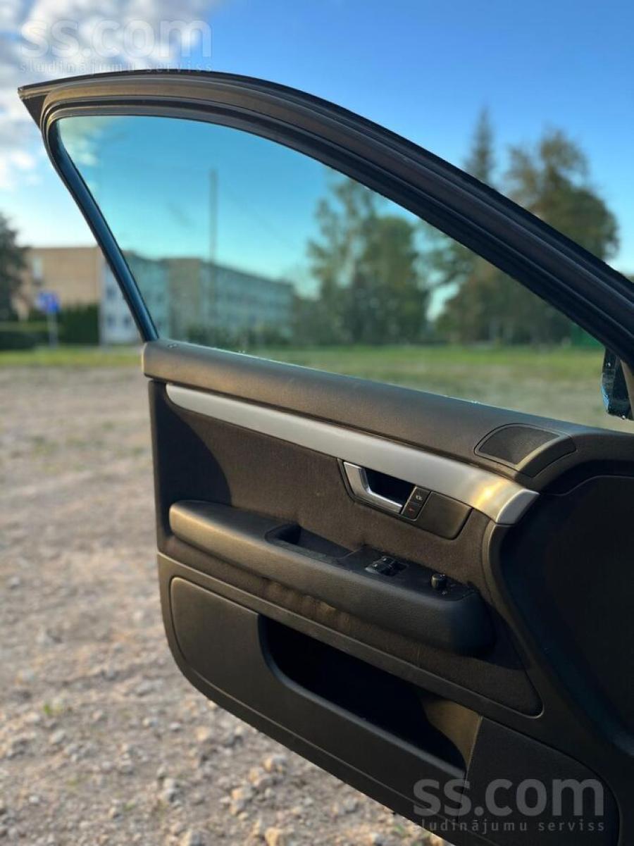 Black Audi A4 2006 in Bauska, with an engine capacity of 2.00 L and mileage of 422 thousand km for 1200 €, photo 24 on AUTOMOTO.COM.LV