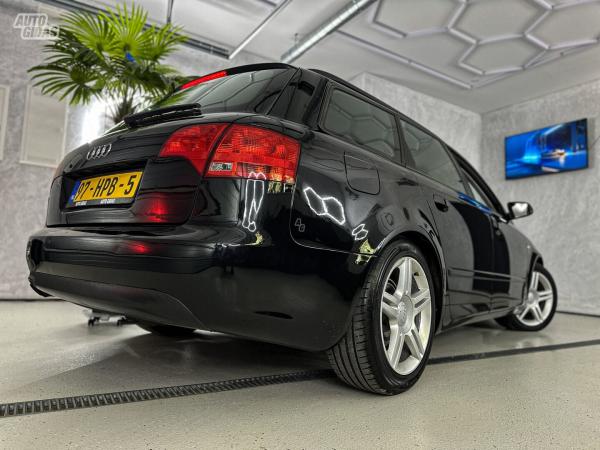Melns Audi A4 2006 Kauņa, ar dzinēja tilpumu 2.00 L un nobraukumu 340 tūkst. km par 3450 €, foto 9 vietnē AUTOMOTO.COM.LV