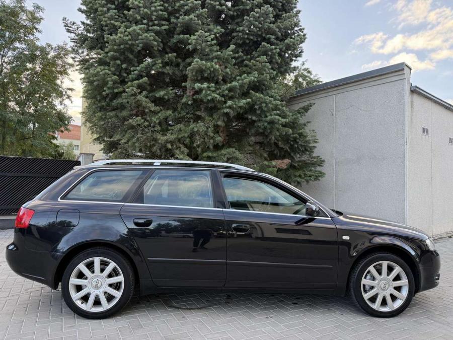 Melns Audi A4 2006 Kauņa, ar dzinēja tilpumu 1.90 L un nobraukumu 270 tūkst. km par 2390 €, foto 14 vietnē AUTOMOTO.COM.LV