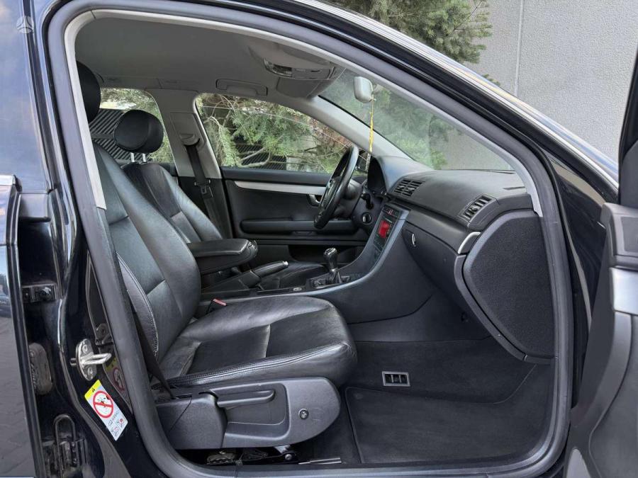Melns Audi A4 2006 Kauņa, ar dzinēja tilpumu 1.90 L un nobraukumu 270 tūkst. km par 2390 €, foto 19 vietnē AUTOMOTO.COM.LV