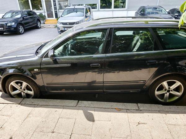 Melns Audi A4 2006 Viļņa, ar dzinēja tilpumu 1.99 L un nobraukumu 348 tūkst. km par 1150 €, foto 3 vietnē AUTOMOTO.COM.LV