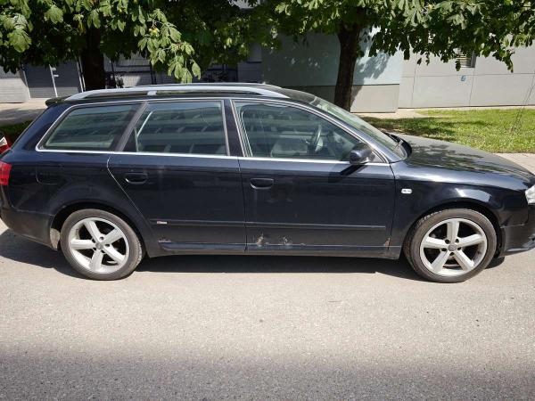 Melns Audi A4 2006 Viļņa, ar dzinēja tilpumu 1.99 L un nobraukumu 348 tūkst. km par 1150 €, foto 4 vietnē AUTOMOTO.COM.LV