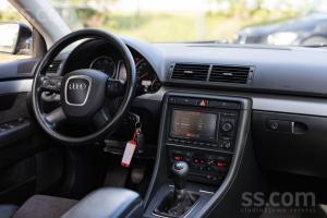 Black Audi A4 2006 in Riga, with an engine capacity of 2.70 L and mileage of 348 thousand km for 3790 €, photo 24 on AUTOMOTO.COM.LV