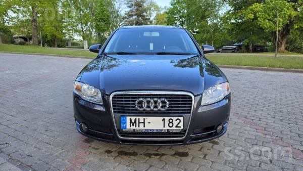 Audi A4 2006 in Valmiera on AUTOMOTO.COM.LV Black Audi A4 2006 in Valmiera, with an engine capacity of 2.00 L and mileage of 318 thousand km for 2200 €, photo 1 on AUTOMOTO.COM.LV