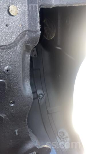 Black Audi A4 2006 in Riga, with an engine capacity of 3.00 L and mileage of 320 thousand km for 4200 €, photo 18 on AUTOMOTO.COM.LV
