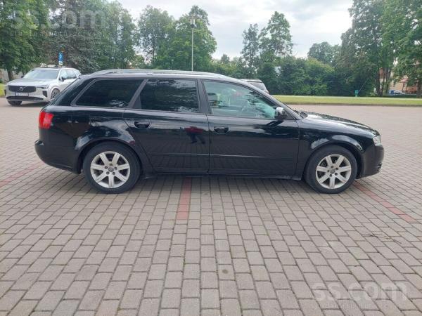Melns Audi A4 2006 Alūksne, ar dzinēja tilpumu 2.00 L un nobraukumu 0 tūkst. km par 2950 €, foto 3 vietnē AUTOMOTO.COM.LV