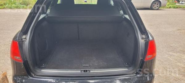 Black Audi A4 2006 in Riga, with an engine capacity of 2.00 L and mileage of 366 thousand km for 2200 €, photo 9 on AUTOMOTO.COM.LV