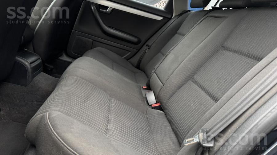 Black Audi A4 2006 in Riga, with an engine capacity of 2.70 L and mileage of 359 thousand km for 1350 €, photo 9 on AUTOMOTO.COM.LV