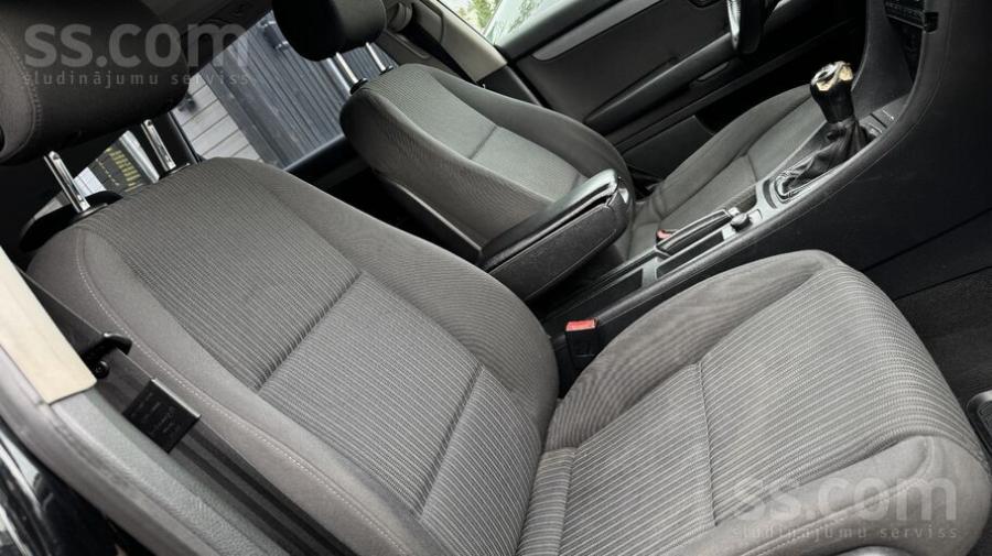 Black Audi A4 2006 in Riga, with an engine capacity of 2.70 L and mileage of 359 thousand km for 1350 €, photo 10 on AUTOMOTO.COM.LV