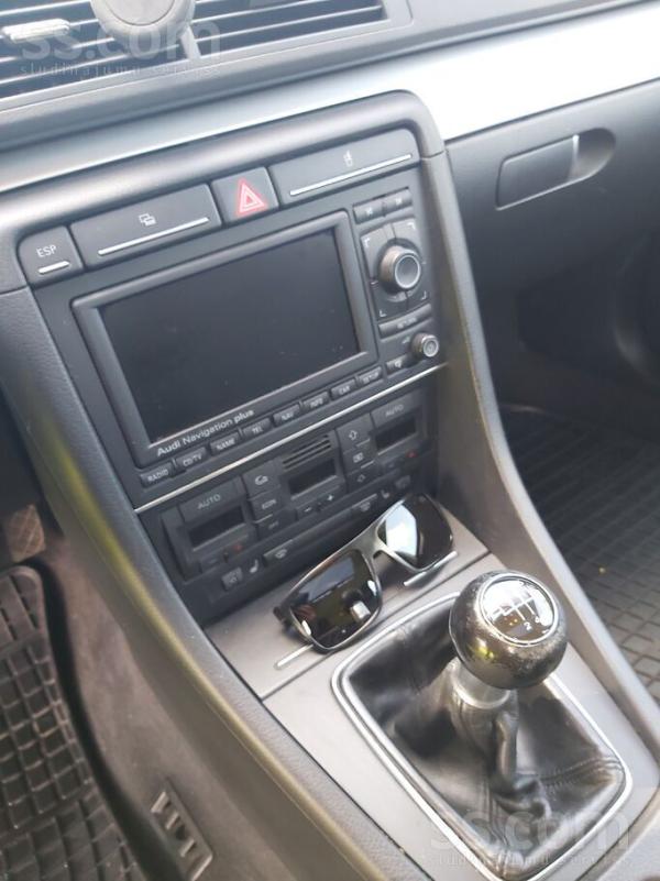 Black Audi A4 2006 in Riga, with an engine capacity of 2.00 L and mileage of 362 thousand km for 3550 €, photo 9 on AUTOMOTO.COM.LV