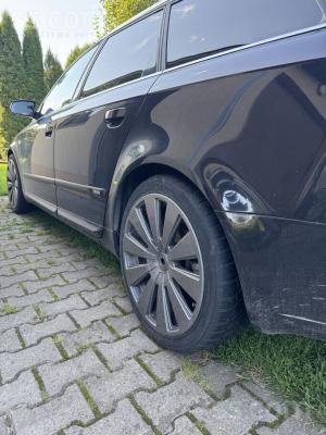 Black Audi A4 2006 in Ogre, with an engine capacity of 2.00 L and mileage of 236 thousand km for 3850 €, photo 4 on AUTOMOTO.COM.LV