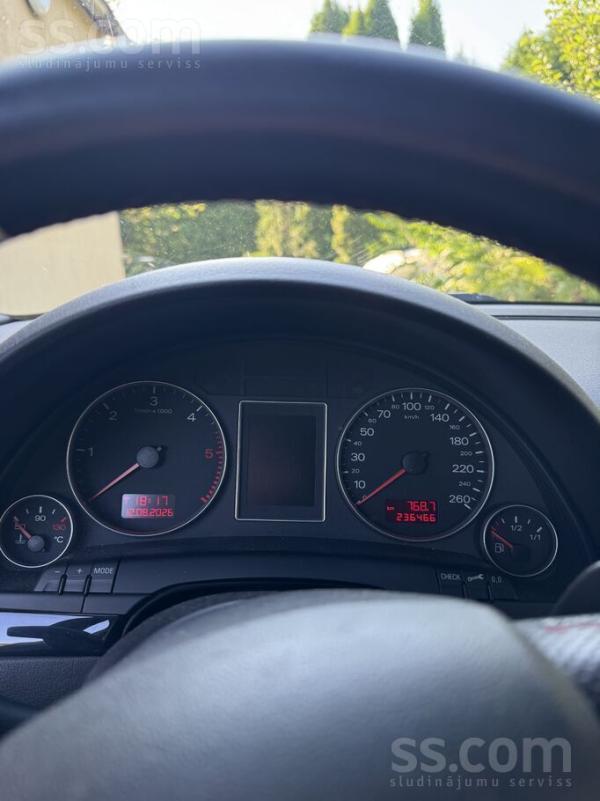 Black Audi A4 2006 in Ogre, with an engine capacity of 2.00 L and mileage of 236 thousand km for 3850 €, photo 7 on AUTOMOTO.COM.LV