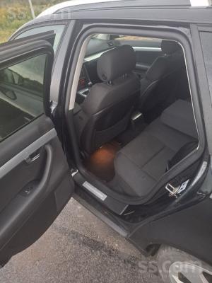 Black Audi A4 2006 in Bauska, with an engine capacity of 2.00 L and mileage of 319 thousand km for 2950 €, photo 12 on AUTOMOTO.COM.LV