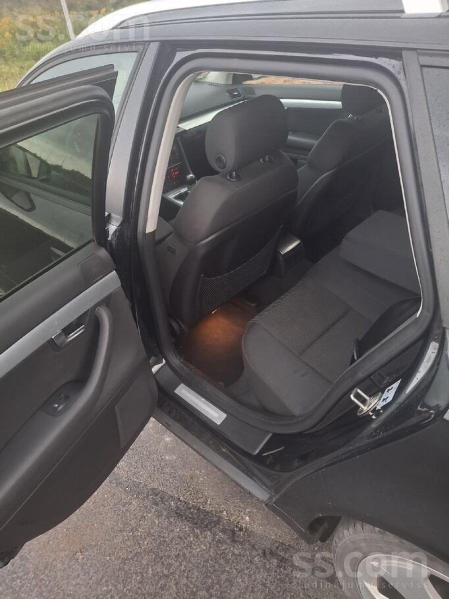 Black Audi A4 2006 in Bauska, with an engine capacity of 2.00 L and mileage of 319 thousand km for 2950 €, photo 12 on AUTOMOTO.COM.LV