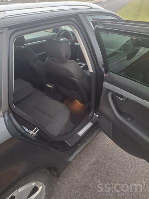 Black Audi A4 2006 in Bauska, with an engine capacity of 2.00 L and mileage of 319 thousand km for 2950 €, photo 14 on AUTOMOTO.COM.LV