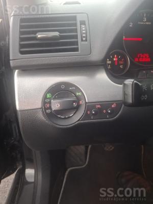 Black Audi A4 2006 in Bauska, with an engine capacity of 2.00 L and mileage of 319 thousand km for 2950 €, photo 15 on AUTOMOTO.COM.LV