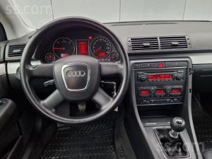 Melns Audi A4 2006 Bauska, ar dzinēja tilpumu 2.00 L un nobraukumu 403 tūkst. km par 3250 €, foto 13 vietnē AUTOMOTO.COM.LV