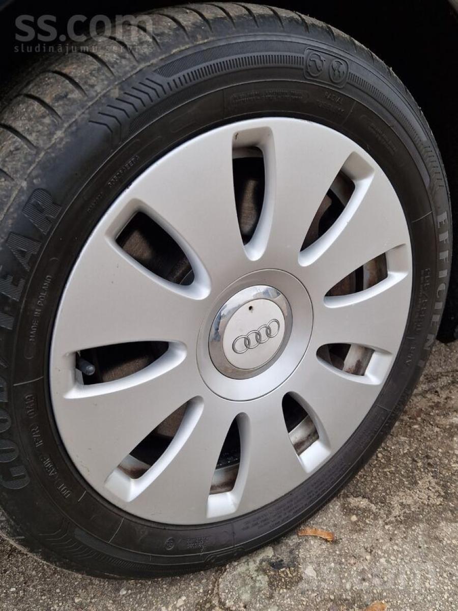 Melns Audi A4 2006 Bauska, ar dzinēja tilpumu 2.00 L un nobraukumu 403 tūkst. km par 3250 €, foto 29 vietnē AUTOMOTO.COM.LV