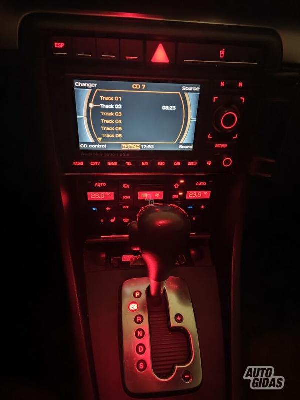 Audi A4 2006 Viļņa vietnē Melns Audi A4 2006 Viļņa, ar dzinēja tilpumu 2.00 L un nobraukumu 353 tūkst. km par 1800 €, foto 9 vietnē AUTOMOTO.COM.LV