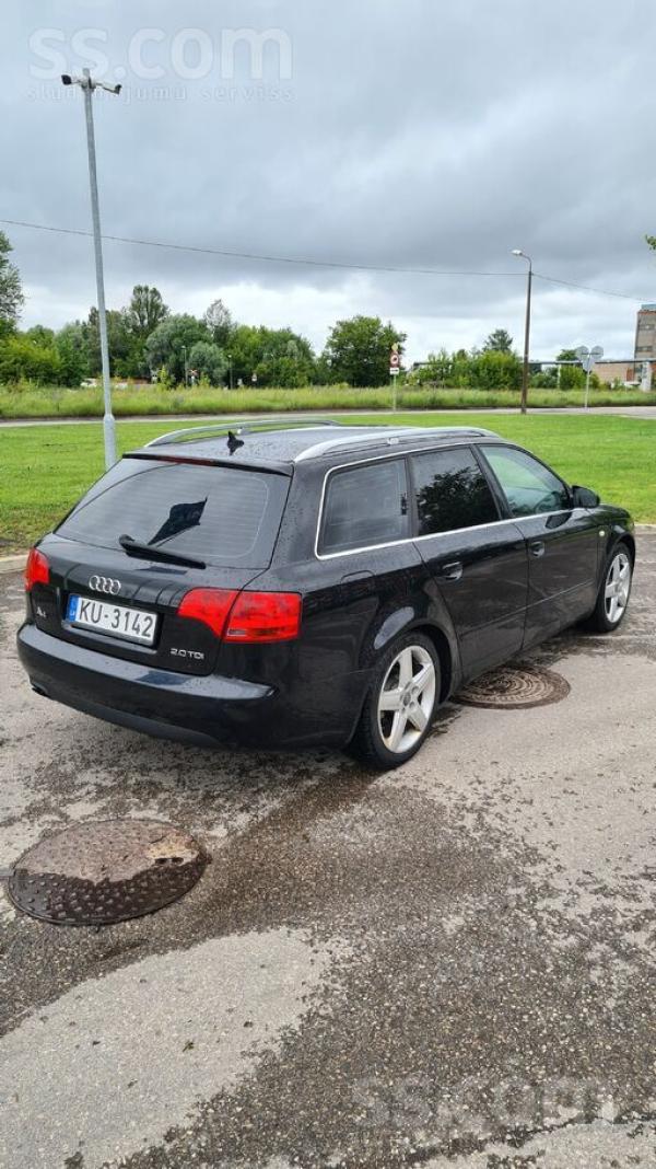 Melns Audi A4 2007 Rīga, ar dzinēja tilpumu 2.00 L un nobraukumu 348 tūkst. km par 1800 €, foto 4 vietnē AUTOMOTO.COM.LV