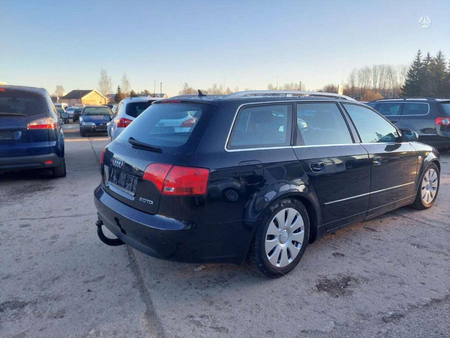Black Audi A4 2007 in Utena, with an engine capacity of 1.99 L and mileage of 285 thousand km for 2550 €, photo 6 on AUTOMOTO.COM.LV
