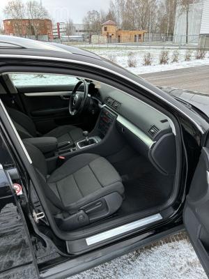 Melns Audi A4 2007 Rīga, ar dzinēja tilpumu 2.00 L un nobraukumu 314 tūkst. km par 3250 €, foto 22 vietnē AUTOMOTO.COM.LV