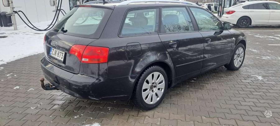 Melns Audi A4 2007 Panevēža, ar dzinēja tilpumu 1.99 L un nobraukumu 426 tūkst. km par 1700 €, foto 6 vietnē AUTOMOTO.COM.LV