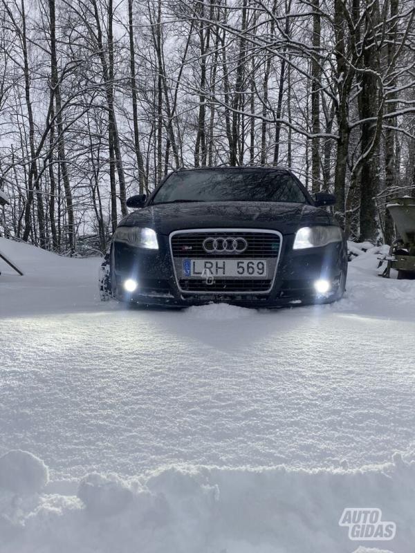 Melns Audi A4 2007 Viļņa, ar dzinēja tilpumu 2.00 L un nobraukumu 370 tūkst. km par 3700 €, foto 8 vietnē AUTOMOTO.COM.LV