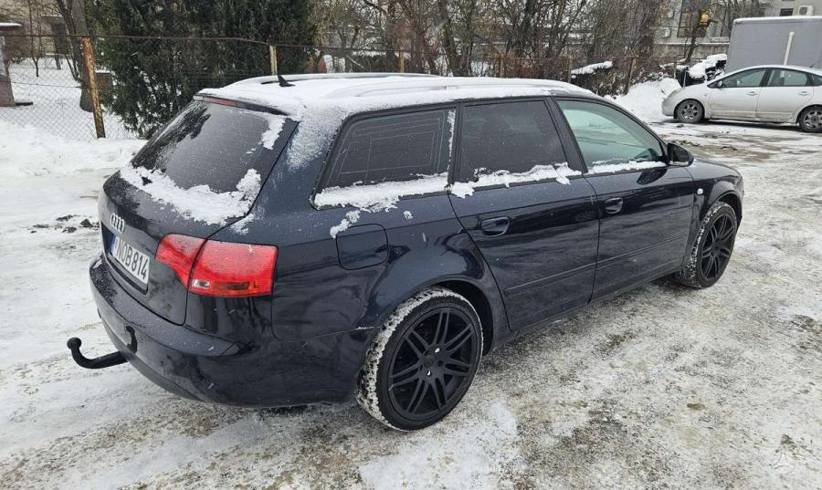 Black Audi A4 2007 in Kaunas, with an engine capacity of 1.97 L and mileage of 400 thousand km for 2650 €, photo 5 on AUTOMOTO.COM.LV