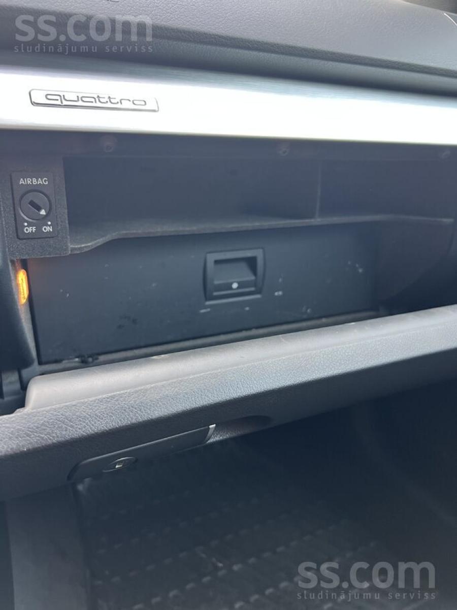 Black Audi A4 2007 in Cesis, with an engine capacity of 3.00 L and mileage of 426 thousand km for 2950 €, photo 7 on AUTOMOTO.COM.LV